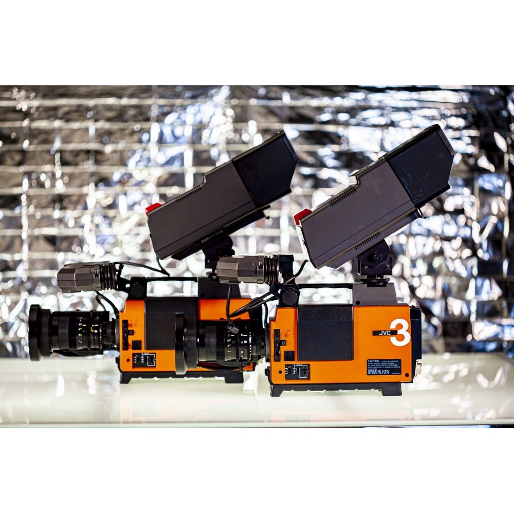 FULL Vintage Kit JVC KY 1900 Videocameras w Video mixer (Year 1982)