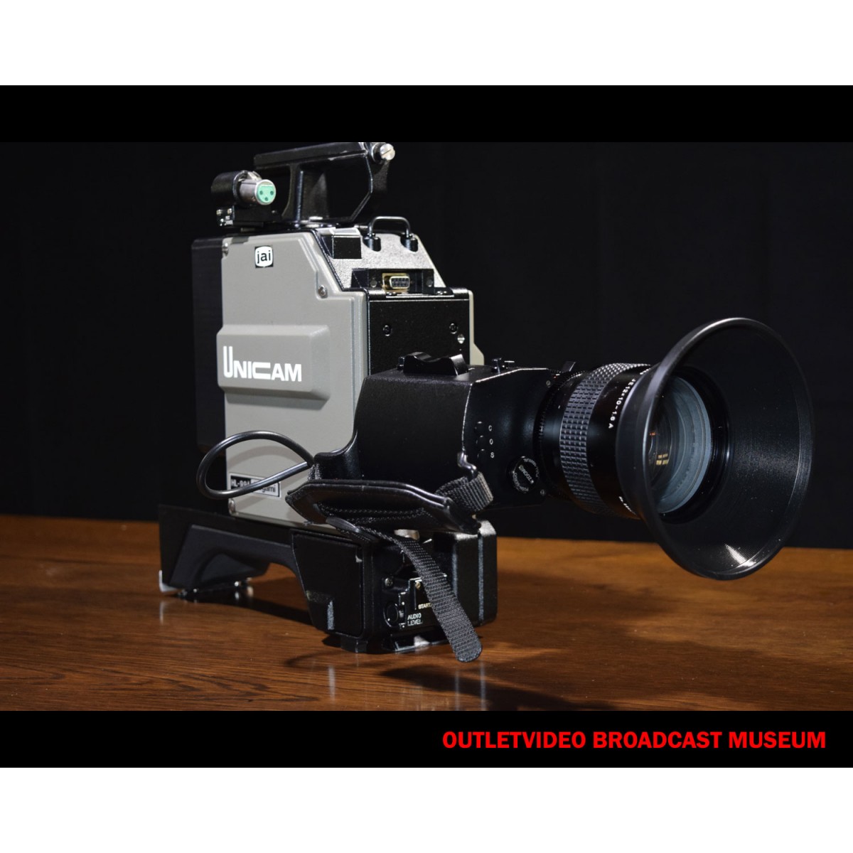 Vintage IKEGAMI UNICAM HL-99A CAMERA