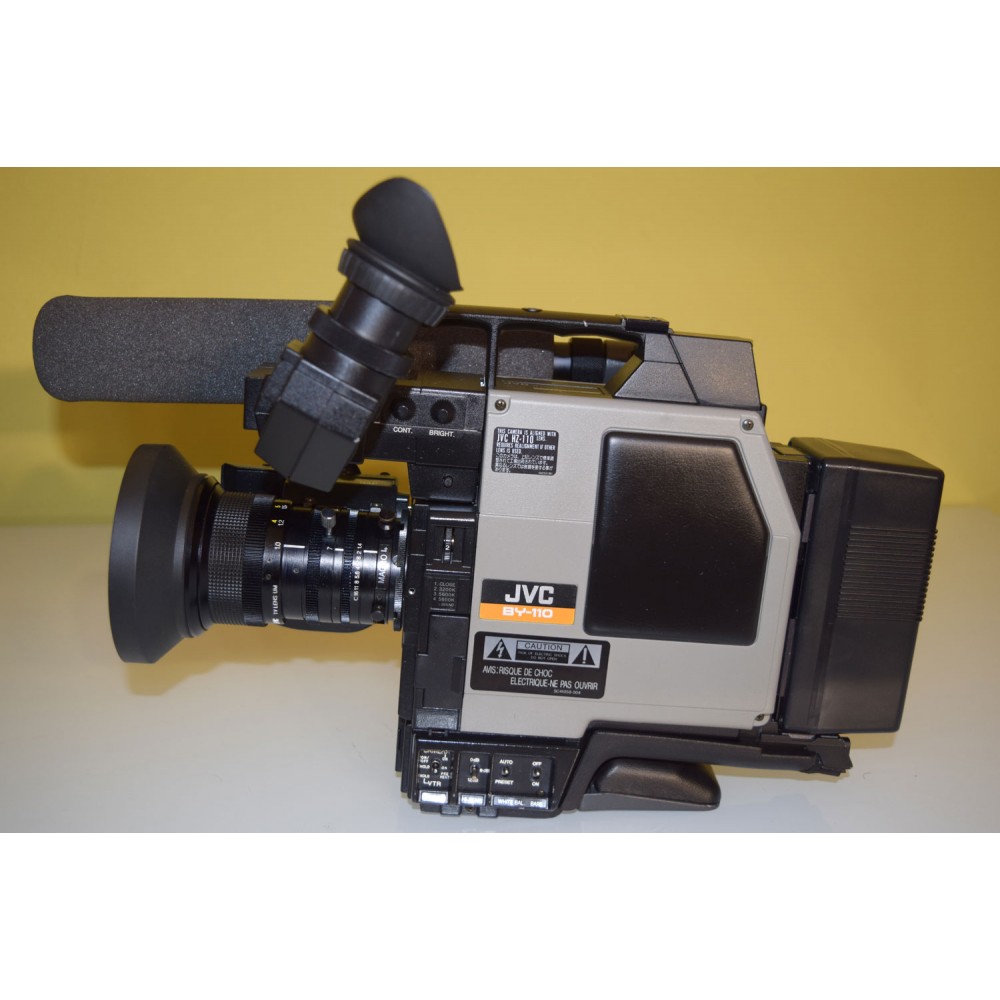 Quad Setup Vintage JVC BY-110 Videocameras (1986)