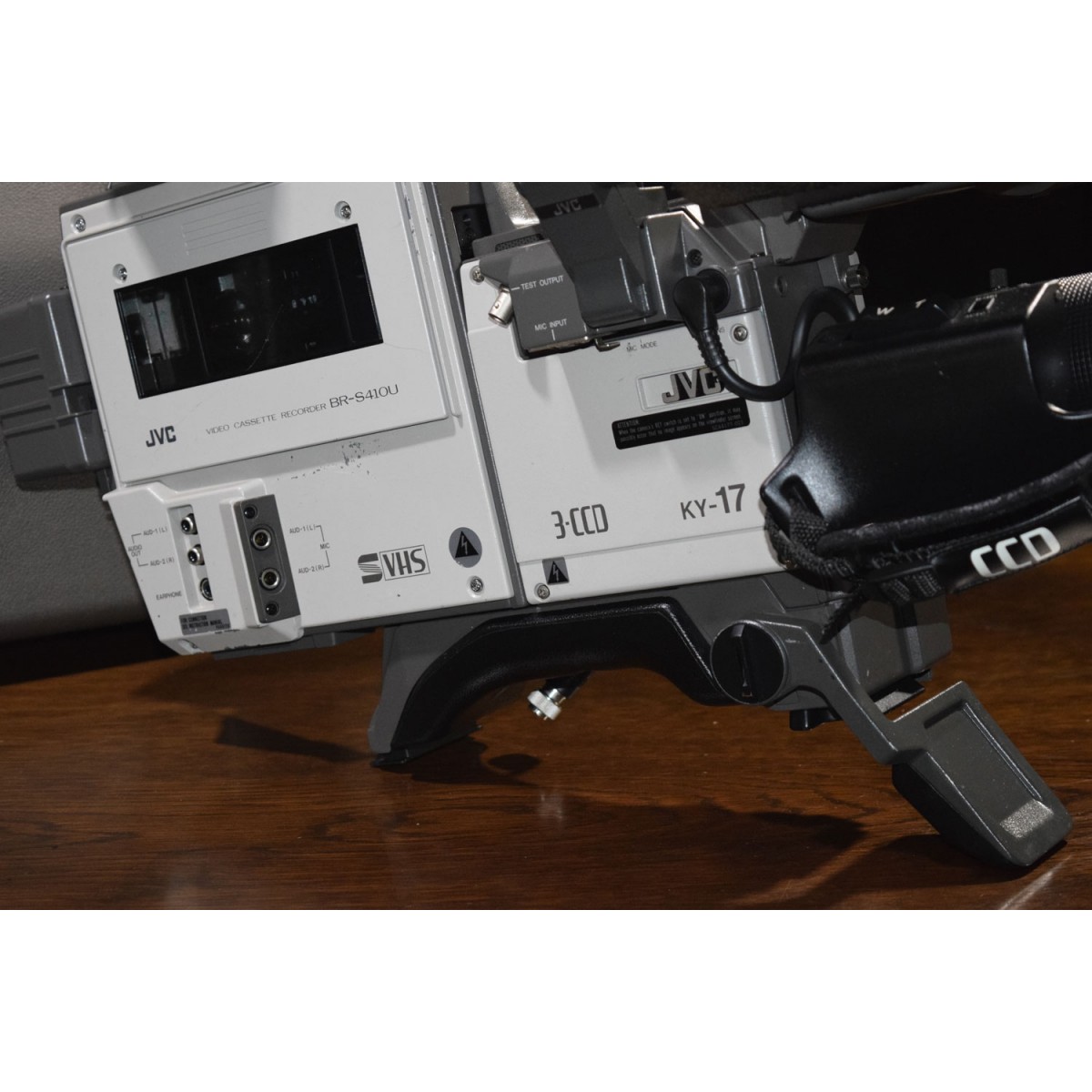 Dual Setup Vintage JVC KY 17B VideoCameras + BR-S411U VHS Recorders ...