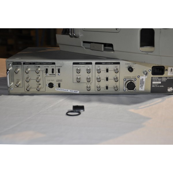 SONY Broadcast Vintage Kit VIDEO CAMERA DXC-M7 + CA-M7 STUDIO ADAPTER ...